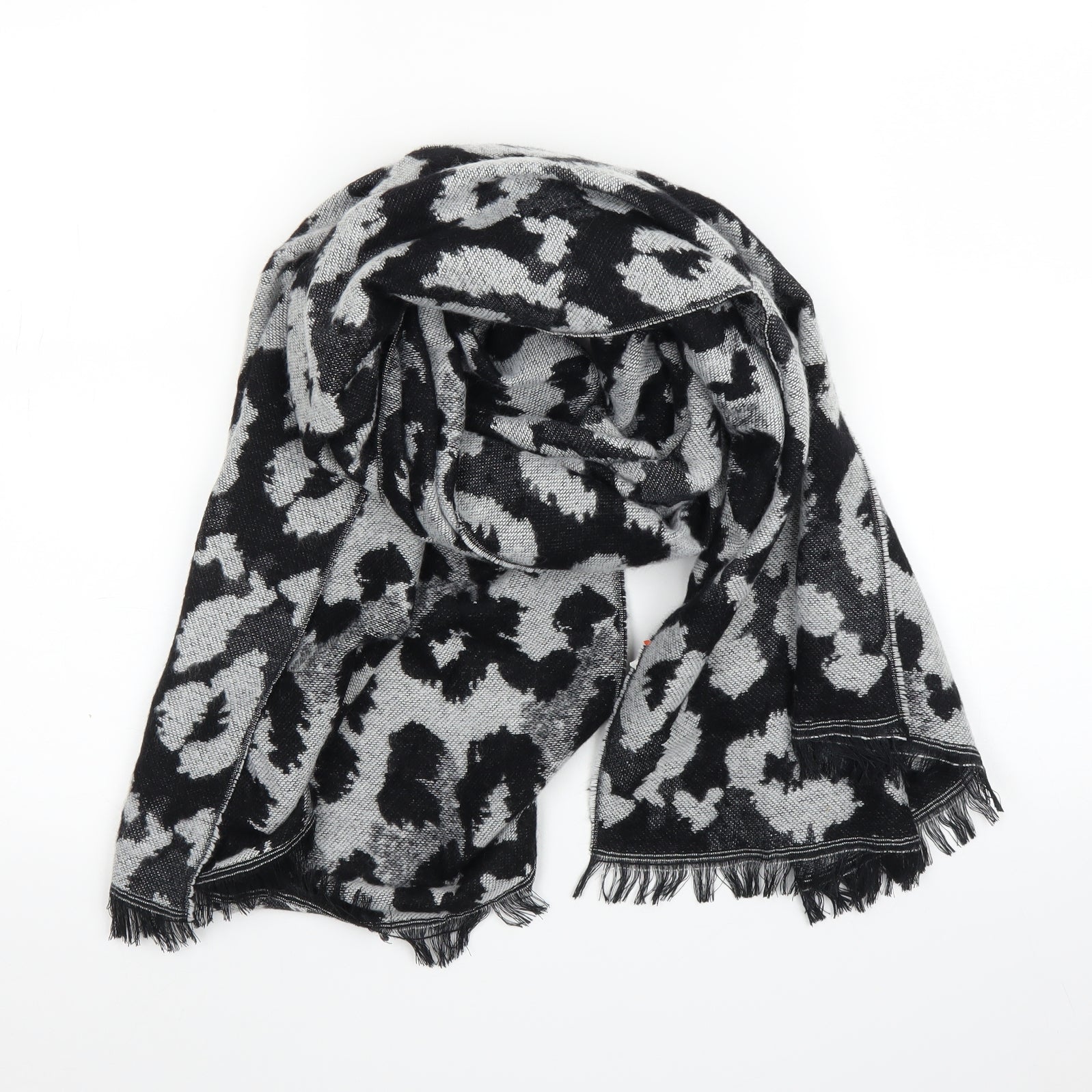 Preworn Unisex Grey Animal Print Shawl/Wrap - Leopard print